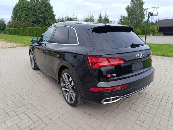 Melns Audi SQ5 2018 Tauragė, ar dzinēja tilpumu 3.00 L un nobraukumu 129 tūkst. km par 25500 €, foto 5 vietnē AUTOMOTO.COM.LV