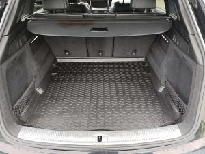 Melns Audi SQ5 2018 Tauragė, ar dzinēja tilpumu 3.00 L un nobraukumu 129 tūkst. km par 25500 €, foto 18 vietnē AUTOMOTO.COM.LV