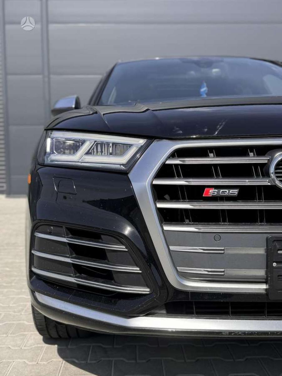 Melns Audi SQ5 2018 Klaipėda, ar dzinēja tilpumu 3.00 L un nobraukumu 232 tūkst. km par 20700 €, foto 4 vietnē AUTOMOTO.COM.LV