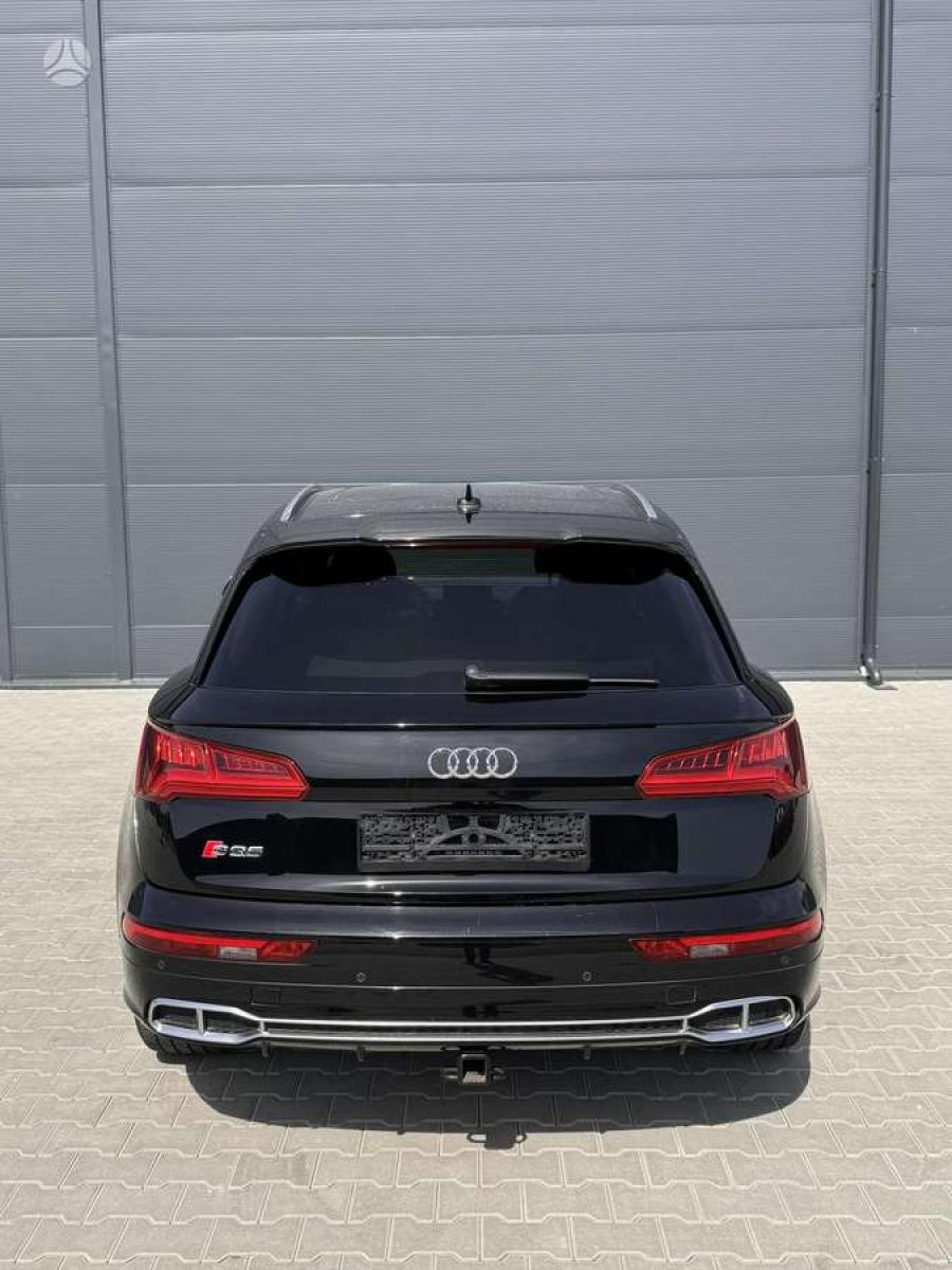 Melns Audi SQ5 2018 Klaipėda, ar dzinēja tilpumu 3.00 L un nobraukumu 232 tūkst. km par 20700 €, foto 10 vietnē AUTOMOTO.COM.LV