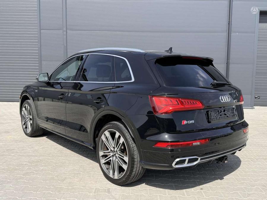 Melns Audi SQ5 2018 Klaipėda, ar dzinēja tilpumu 3.00 L un nobraukumu 232 tūkst. km par 20700 €, foto 14 vietnē AUTOMOTO.COM.LV