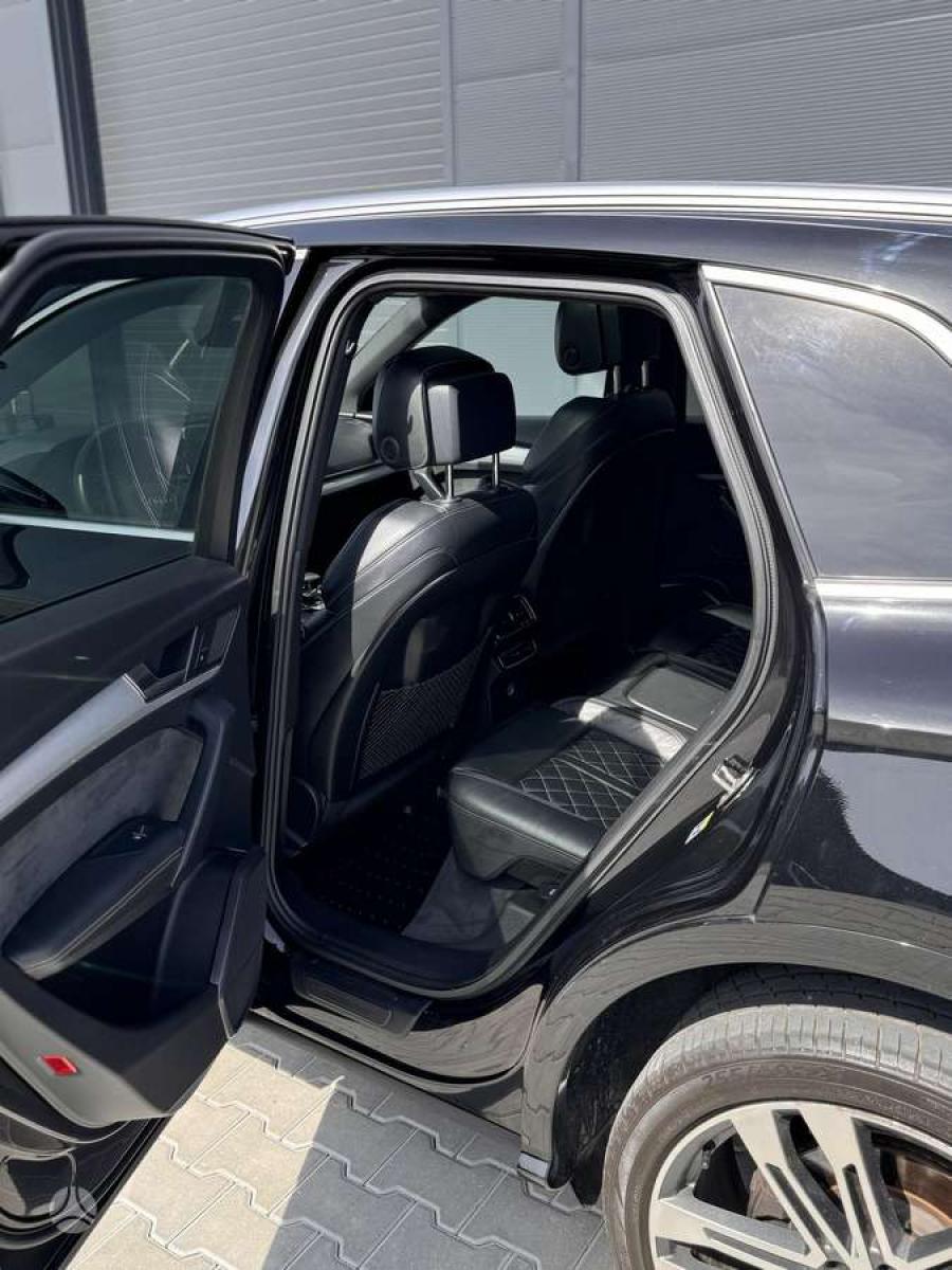 Melns Audi SQ5 2018 Klaipėda, ar dzinēja tilpumu 3.00 L un nobraukumu 232 tūkst. km par 20700 €, foto 22 vietnē AUTOMOTO.COM.LV