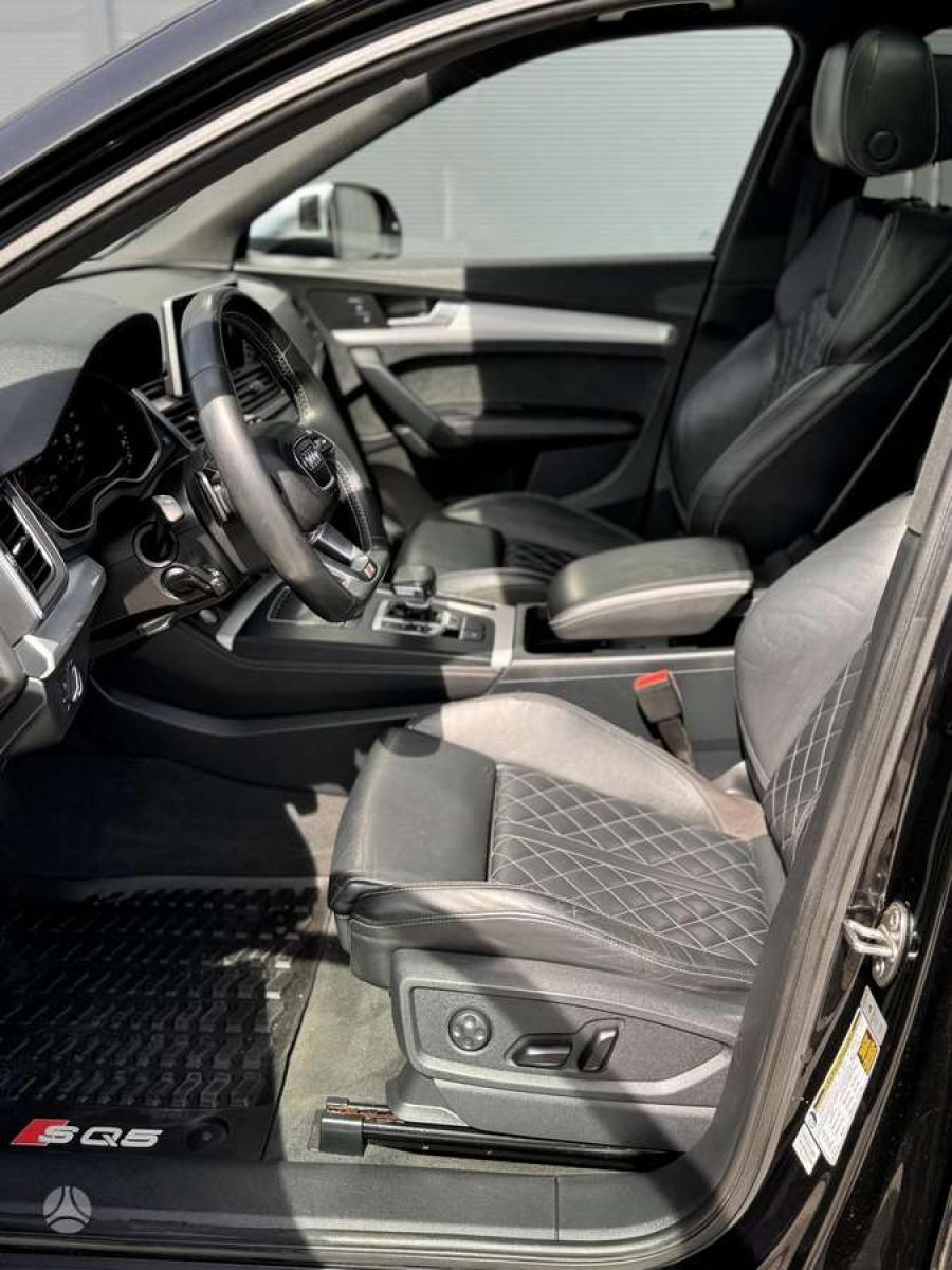Melns Audi SQ5 2018 Klaipėda, ar dzinēja tilpumu 3.00 L un nobraukumu 232 tūkst. km par 20700 €, foto 25 vietnē AUTOMOTO.COM.LV