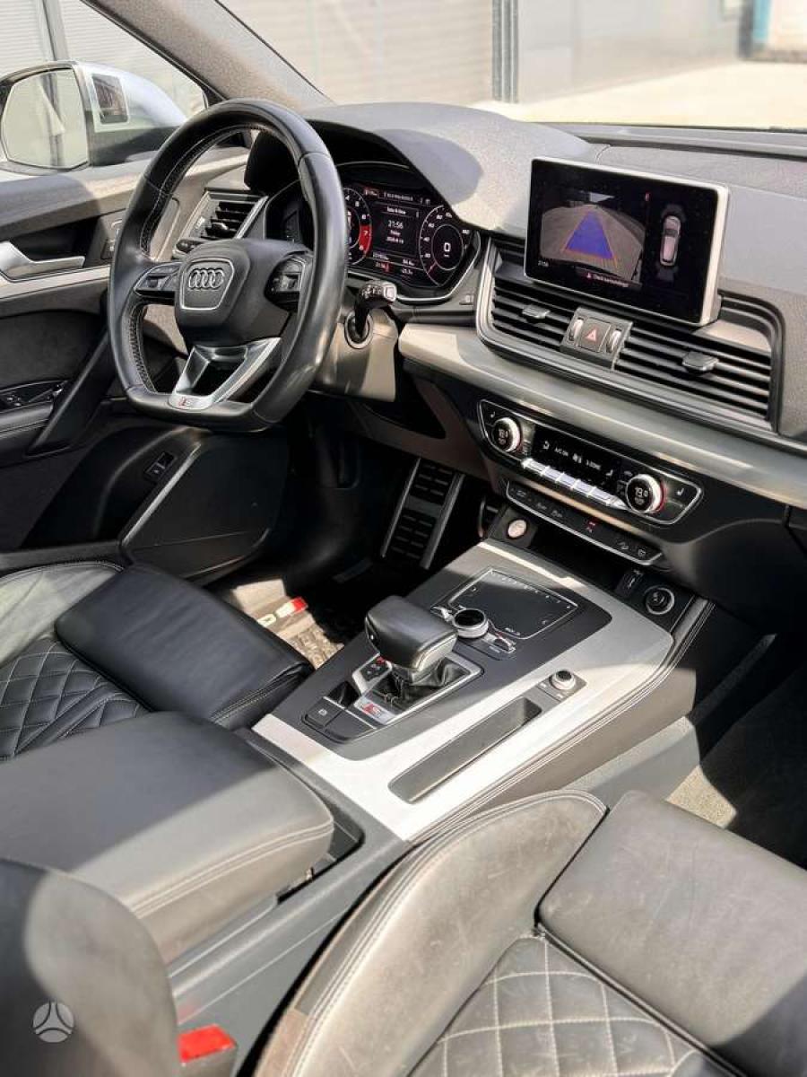 Melns Audi SQ5 2018 Klaipėda, ar dzinēja tilpumu 3.00 L un nobraukumu 232 tūkst. km par 20700 €, foto 26 vietnē AUTOMOTO.COM.LV