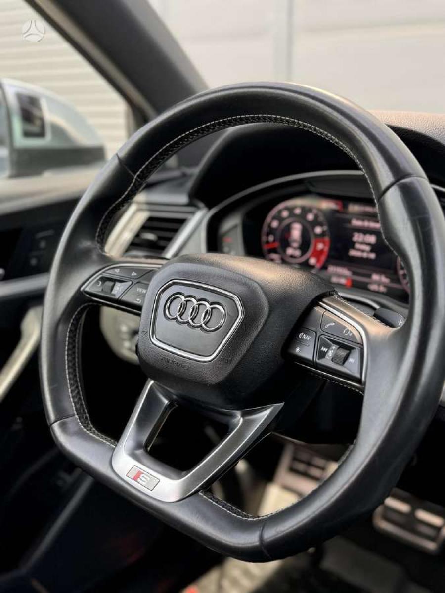 Melns Audi SQ5 2018 Klaipėda, ar dzinēja tilpumu 3.00 L un nobraukumu 232 tūkst. km par 20700 €, foto 28 vietnē AUTOMOTO.COM.LV