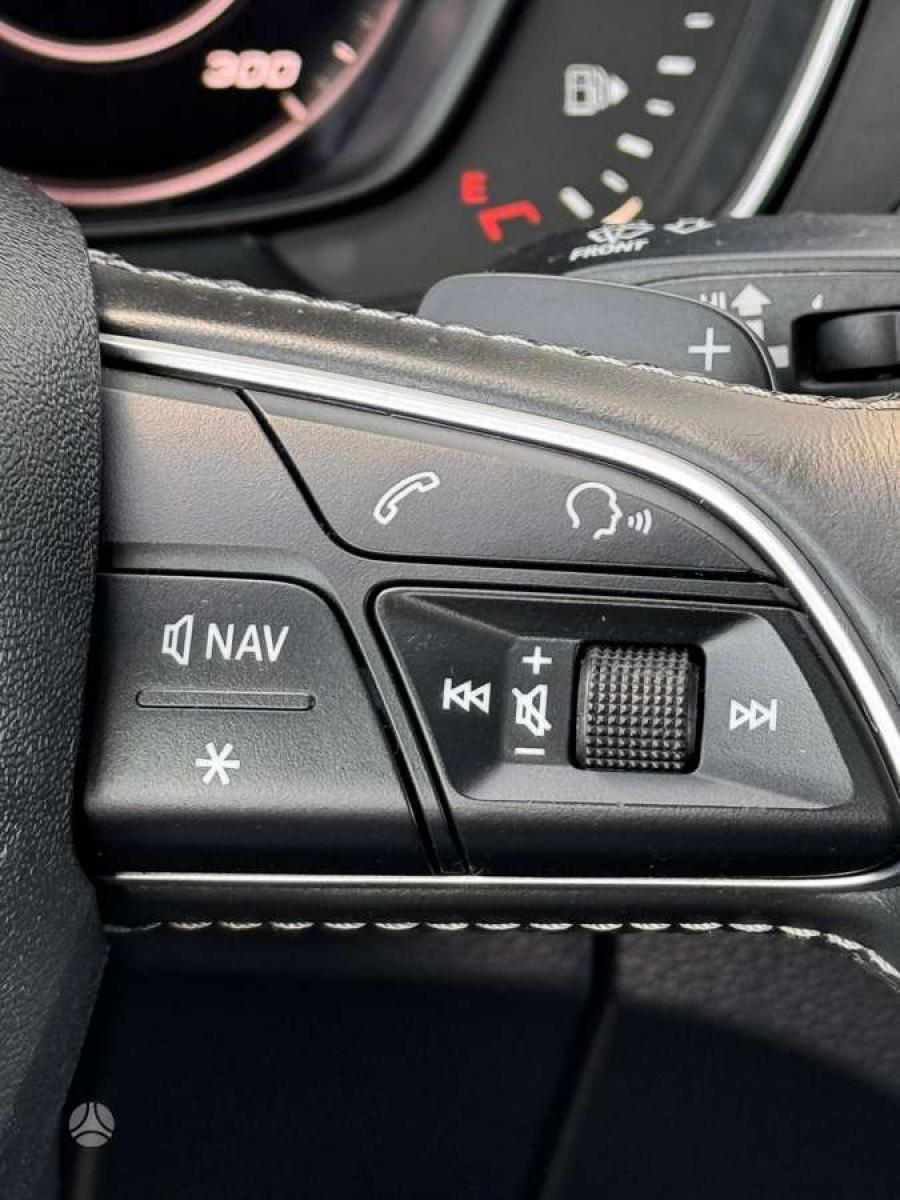 Melns Audi SQ5 2018 Klaipėda, ar dzinēja tilpumu 3.00 L un nobraukumu 232 tūkst. km par 20700 €, foto 32 vietnē AUTOMOTO.COM.LV