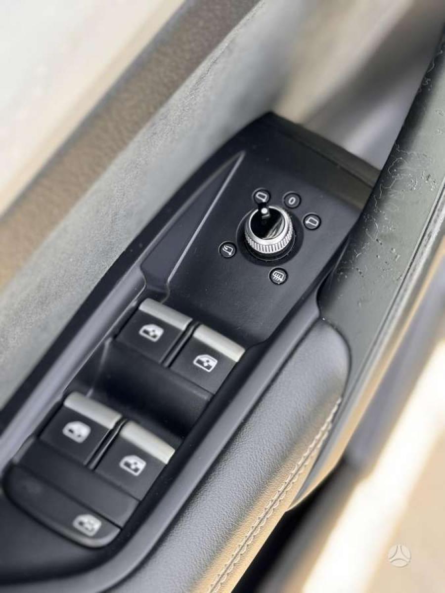 Melns Audi SQ5 2018 Klaipėda, ar dzinēja tilpumu 3.00 L un nobraukumu 232 tūkst. km par 20700 €, foto 42 vietnē AUTOMOTO.COM.LV