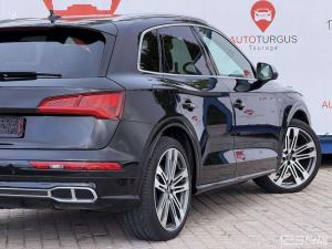 Black Audi SQ5 2018 in Taurage, with an engine capacity of 3.00 L and mileage of 129 thousand km for 25000 €, photo 14 on AUTOMOTO.COM.LV