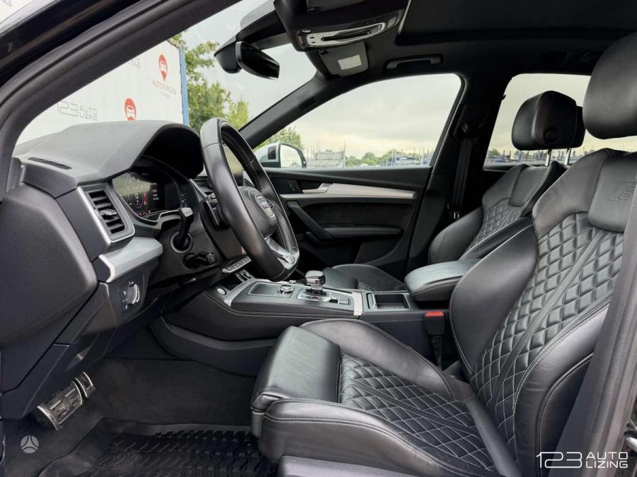 Black Audi SQ5 2018 in Taurage, with an engine capacity of 3.00 L and mileage of 129 thousand km for 25000 €, photo 16 on AUTOMOTO.COM.LV