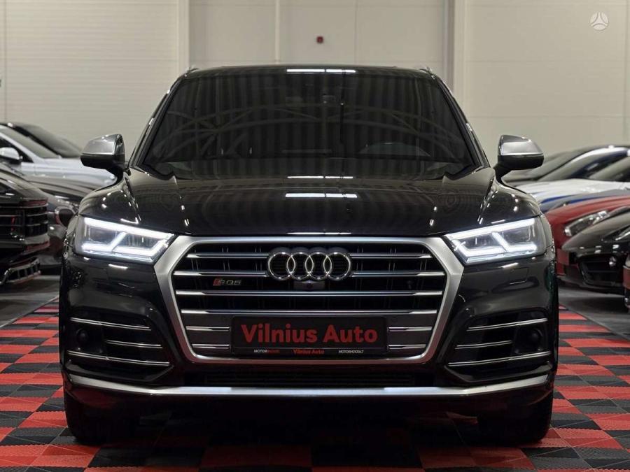Black Audi SQ5 2018 in Vilnius, with an engine capacity of 3.00 L and mileage of 132 thousand km for 24990 €, photo 3 on AUTOMOTO.COM.LV