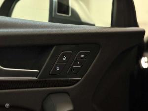 Black Audi SQ5 2018 in Vilnius, with an engine capacity of 3.00 L and mileage of 132 thousand km for 24990 €, photo 14 on AUTOMOTO.COM.LV