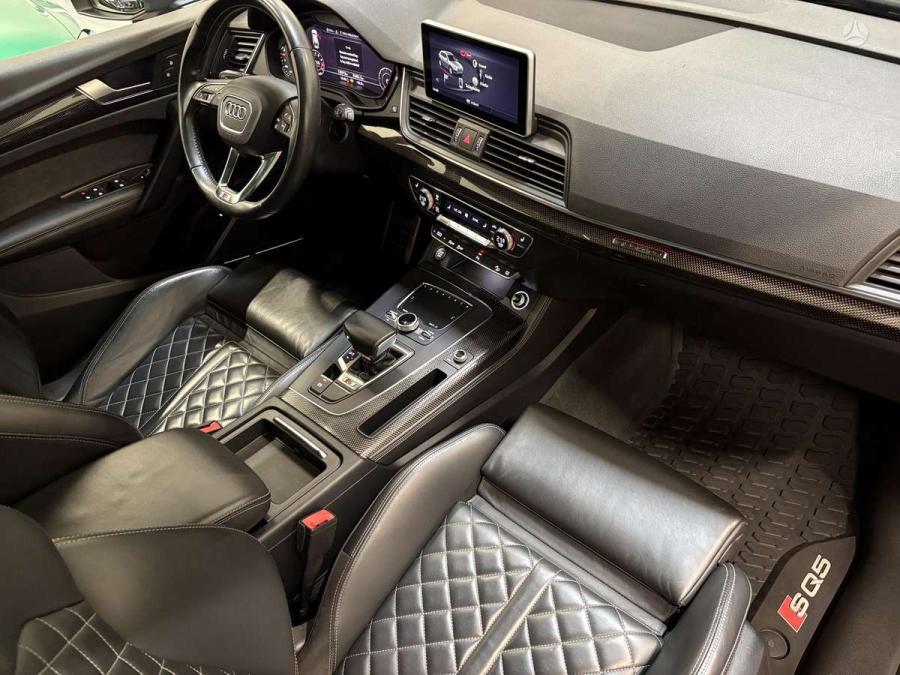 Black Audi SQ5 2018 in Vilnius, with an engine capacity of 3.00 L and mileage of 132 thousand km for 24990 €, photo 18 on AUTOMOTO.COM.LV