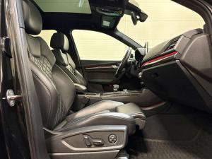 Black Audi SQ5 2018 in Vilnius, with an engine capacity of 3.00 L and mileage of 132 thousand km for 24990 €, photo 19 on AUTOMOTO.COM.LV