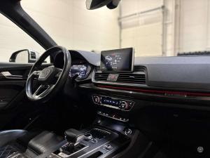 Black Audi SQ5 2018 in Vilnius, with an engine capacity of 3.00 L and mileage of 132 thousand km for 24990 €, photo 20 on AUTOMOTO.COM.LV