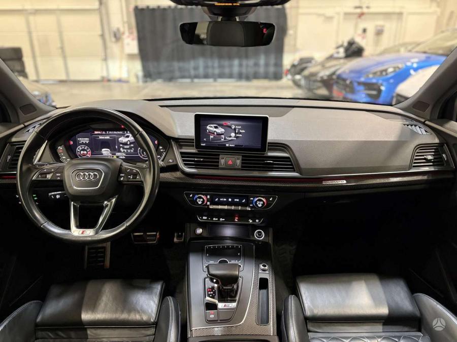 Black Audi SQ5 2018 in Vilnius, with an engine capacity of 3.00 L and mileage of 132 thousand km for 24990 €, photo 21 on AUTOMOTO.COM.LV