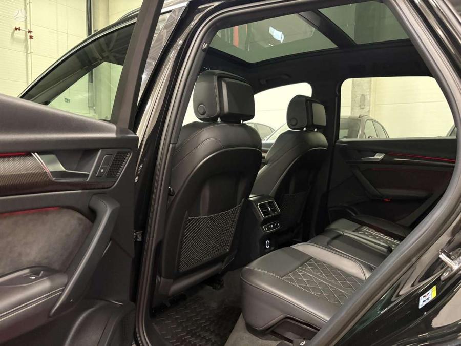 Black Audi SQ5 2018 in Vilnius, with an engine capacity of 3.00 L and mileage of 132 thousand km for 24990 €, photo 35 on AUTOMOTO.COM.LV