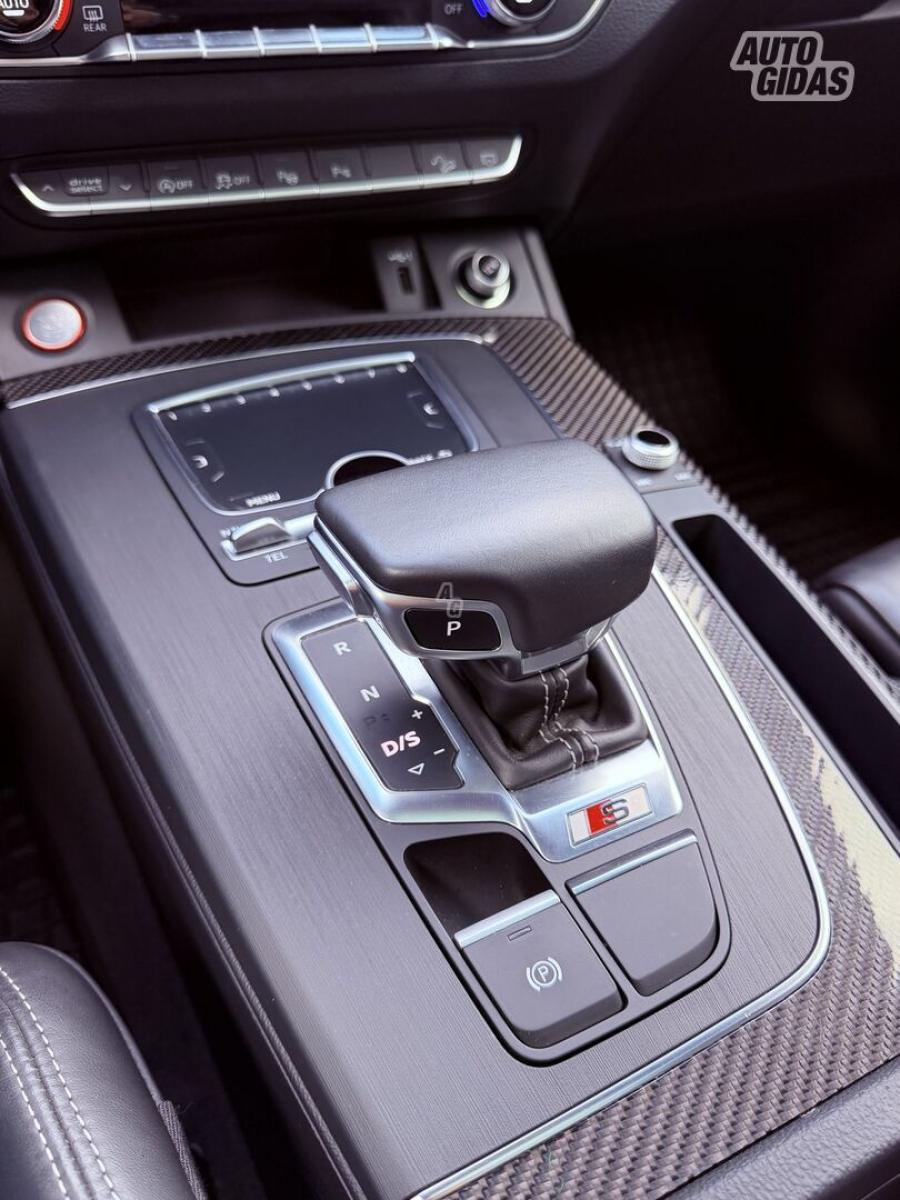 Black Audi SQ5 2020 in Vilnius, with an engine capacity of 3.00 L and mileage of 79 thousand km for 37000 €, photo 15 on AUTOMOTO.COM.LV