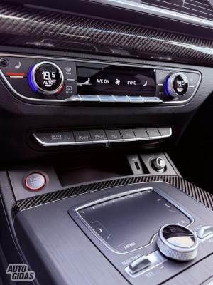 Black Audi SQ5 2020 in Vilnius, with an engine capacity of 3.00 L and mileage of 79 thousand km for 37000 €, photo 16 on AUTOMOTO.COM.LV