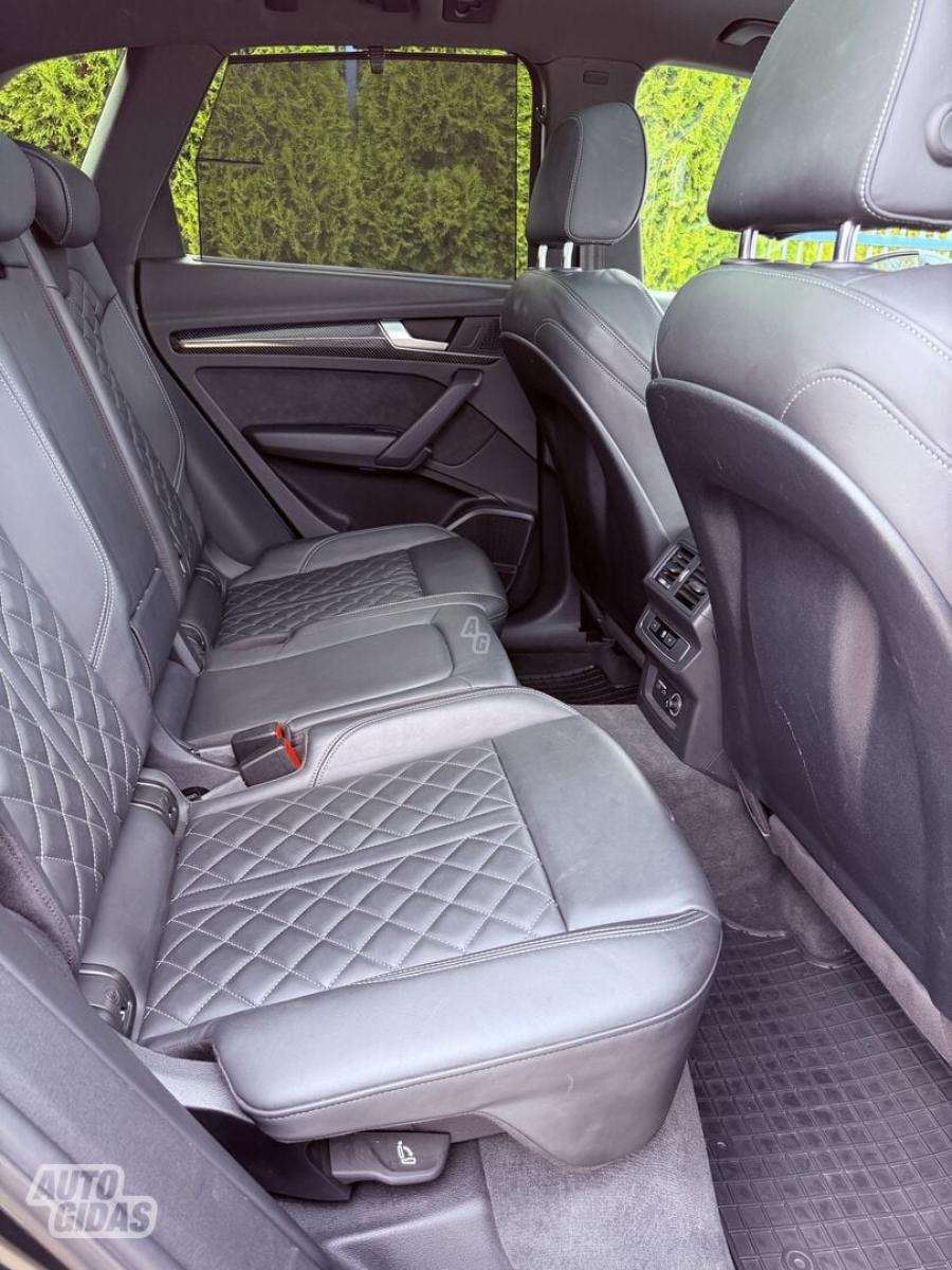 Black Audi SQ5 2020 in Vilnius, with an engine capacity of 3.00 L and mileage of 79 thousand km for 37000 €, photo 32 on AUTOMOTO.COM.LV
