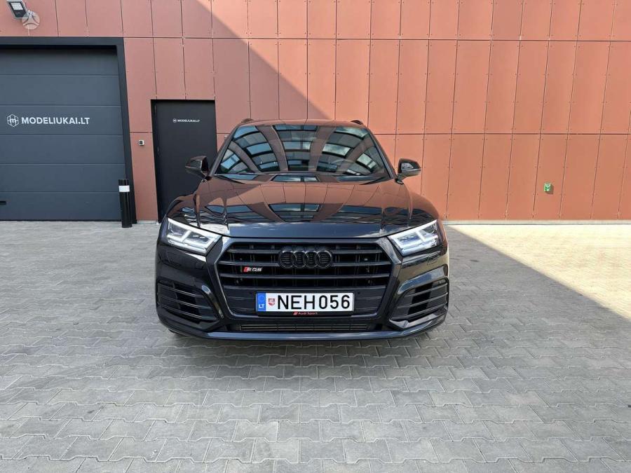 Черный Ауди SQ5 2020 в Вильнюс, объемом двигателя 2.97 л и пробегом 82 тыс. км за 36990 €, фото 3 на AUTOMOTO.COM.LV