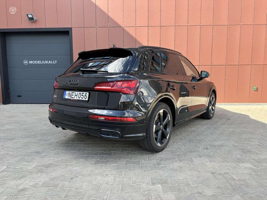 Черный Ауди SQ5 2020 в Вильнюс, объемом двигателя 2.97 л и пробегом 82 тыс. км за 36990 €, фото 5 на AUTOMOTO.COM.LV