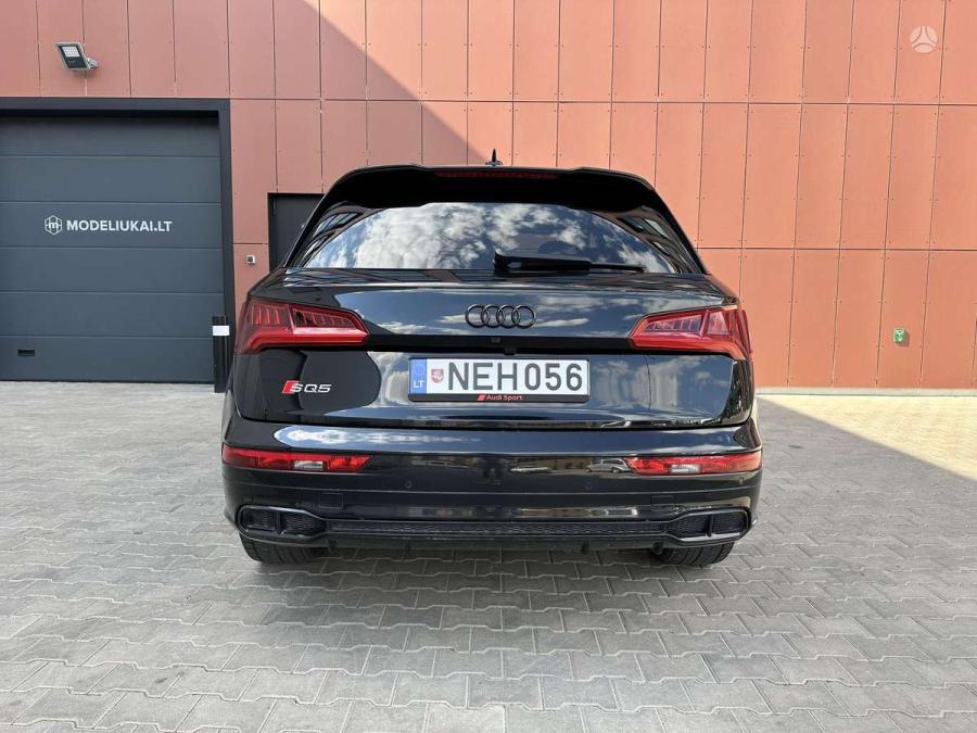 Черный Ауди SQ5 2020 в Вильнюс, объемом двигателя 2.97 л и пробегом 82 тыс. км за 36990 €, фото 6 на AUTOMOTO.COM.LV