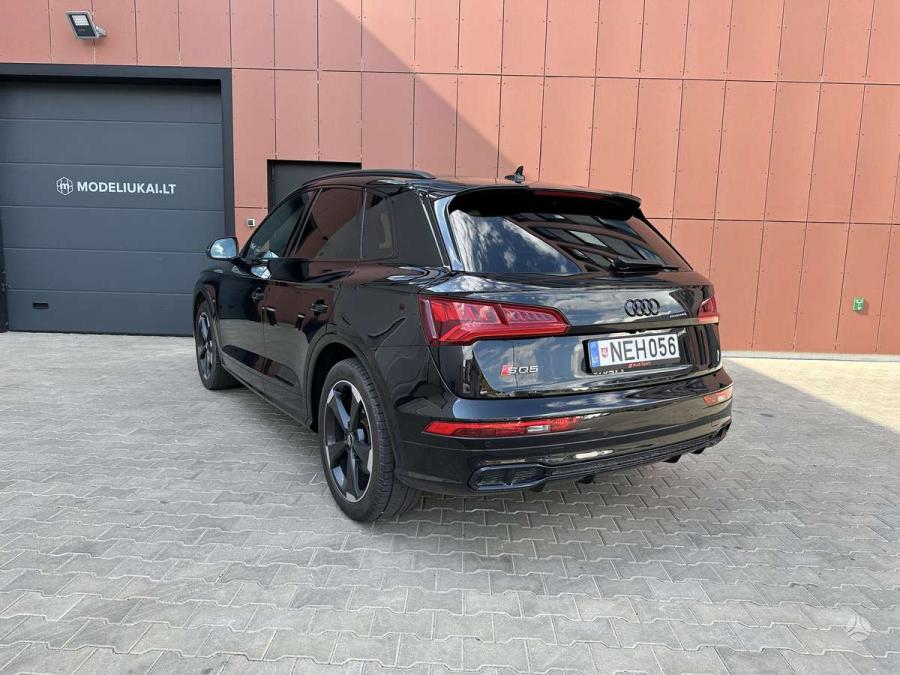 Черный Ауди SQ5 2020 в Вильнюс, объемом двигателя 2.97 л и пробегом 82 тыс. км за 36990 €, фото 7 на AUTOMOTO.COM.LV