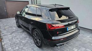 Black Audi SQ5 2021 in Alytus, with an engine capacity of 3.00 L and mileage of 94 thousand km for 39500 €, photo 4 on AUTOMOTO.COM.LV