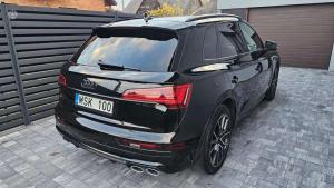 Black Audi SQ5 2021 in Alytus, with an engine capacity of 3.00 L and mileage of 94 thousand km for 39500 €, photo 5 on AUTOMOTO.COM.LV