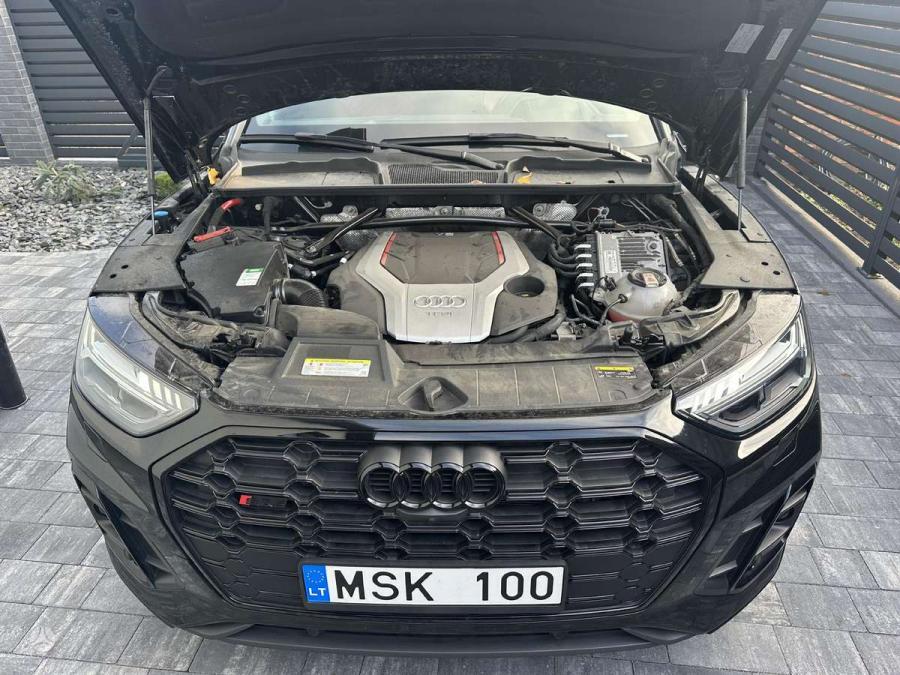 Black Audi SQ5 2021 in Alytus, with an engine capacity of 3.00 L and mileage of 94 thousand km for 39500 €, photo 20 on AUTOMOTO.COM.LV