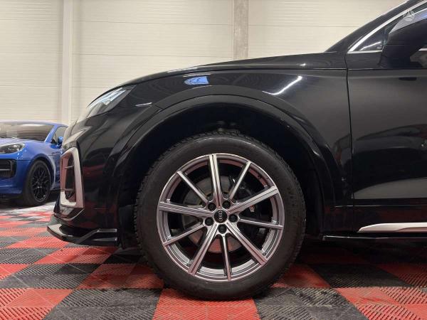 Black Audi SQ5 2022 in Vilnius, with an engine capacity of 3.00 L and mileage of 44 thousand km for 39750 €, photo 9 on AUTOMOTO.COM.LV