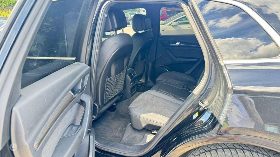 Melns Audi SQ5 2022 Ukmergė, ar dzinēja tilpumu 3.00 L un nobraukumu 61 tūkst. km par 21890 €, foto 18 vietnē AUTOMOTO.COM.LV
