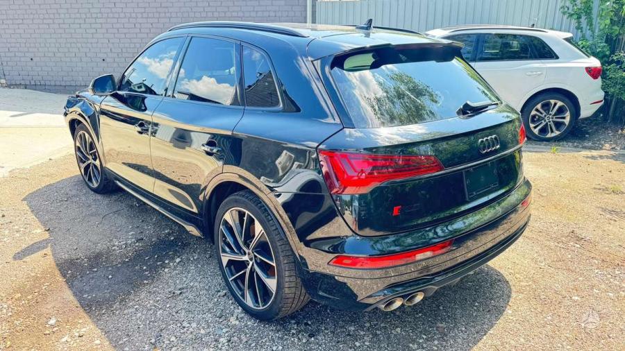 Black Audi SQ5 2023 in Ukmerge, with an engine capacity of 3.00 L and mileage of 84 thousand km for 17999 €, photo 6 on AUTOMOTO.COM.LV