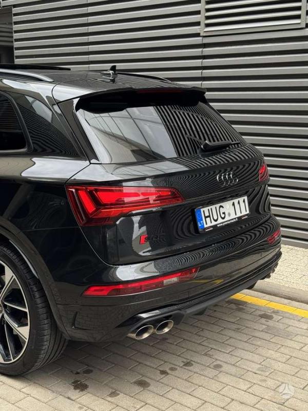 Melns Audi SQ5 2023 Viļņa, ar dzinēja tilpumu 3.00 L un nobraukumu 33 tūkst. km par 41500 €, foto 5 vietnē AUTOMOTO.COM.LV