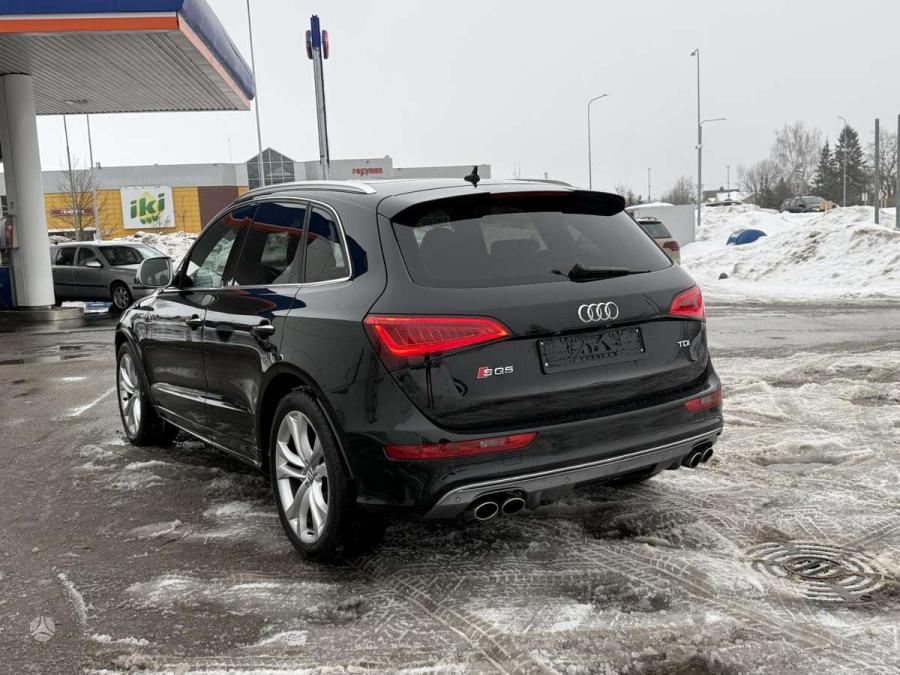 Melns Audi SQ5 2016 Panevēža, ar dzinēja tilpumu 3.00 L un nobraukumu 266 tūkst. km par 14990 €, foto 7 vietnē AUTOMOTO.COM.LV