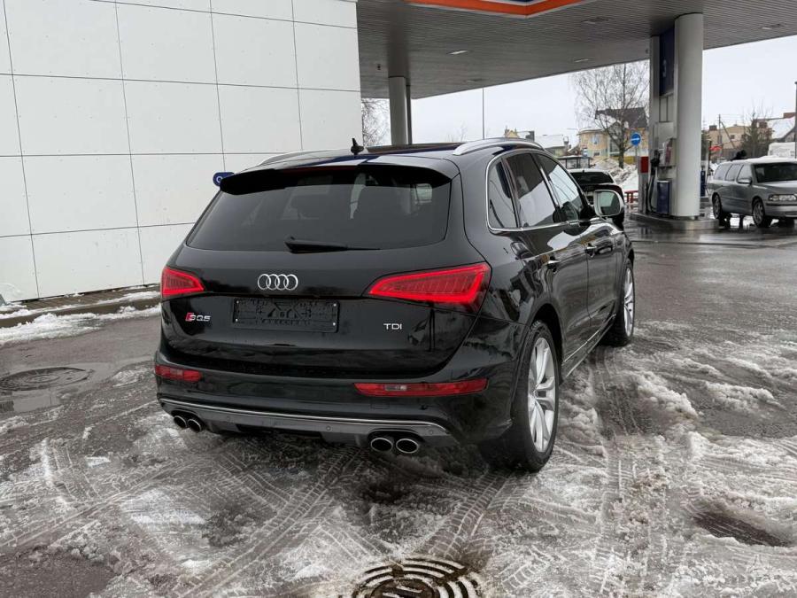 Melns Audi SQ5 2016 Panevēža, ar dzinēja tilpumu 3.00 L un nobraukumu 266 tūkst. km par 14990 €, foto 10 vietnē AUTOMOTO.COM.LV