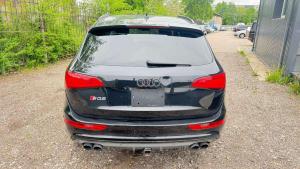 Black Audi SQ5 2016 in Ukmerge, with an engine capacity of 3.00 L and mileage of 207 thousand km for 7490 €, photo 8 on AUTOMOTO.COM.LV