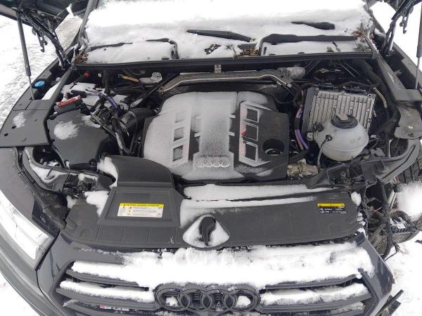 Black Audi SQ5 2020 in Marijampole, with an engine capacity of 3.00 L and mileage of 131 thousand km for 25300 €, photo 8 on AUTOMOTO.COM.LV