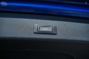 Blue Audi SQ5 2016 in Kaunas, with an engine capacity of 3.00 L and mileage of 227 thousand km for 17350 €, photo 16 on AUTOMOTO.COM.LV