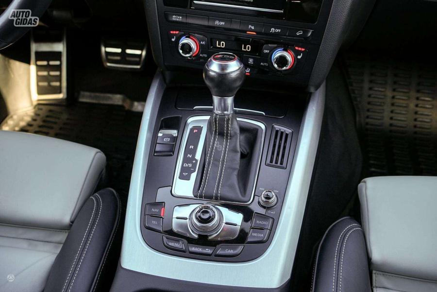 Blue Audi SQ5 2016 in Kaunas, with an engine capacity of 3.00 L and mileage of 227 thousand km for 17350 €, photo 25 on AUTOMOTO.COM.LV