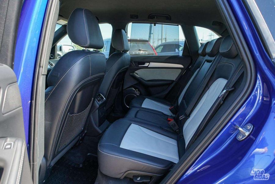 Blue Audi SQ5 2016 in Kaunas, with an engine capacity of 3.00 L and mileage of 227 thousand km for 17350 €, photo 33 on AUTOMOTO.COM.LV