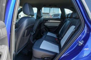 Zils Audi SQ5 2016 Marijampole, ar dzinēja tilpumu 2.97 L un nobraukumu 227 tūkst. km par 17250 €, foto 33 vietnē AUTOMOTO.COM.LV