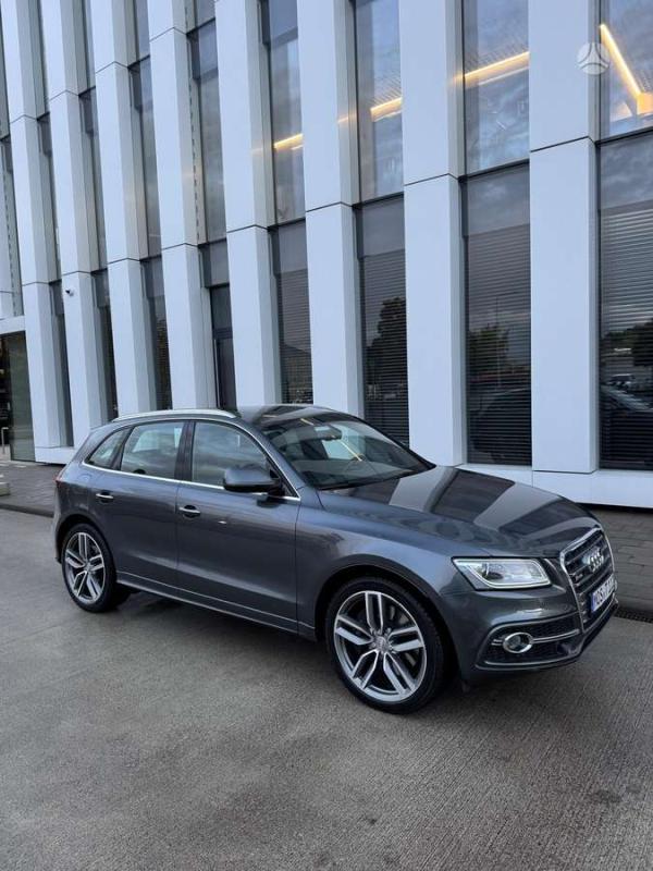 Blue Audi SQ5 2017 in Vilnius, with an engine capacity of 3.00 L and mileage of 230 thousand km for 17250 €, photo 2 on AUTOMOTO.COM.LV