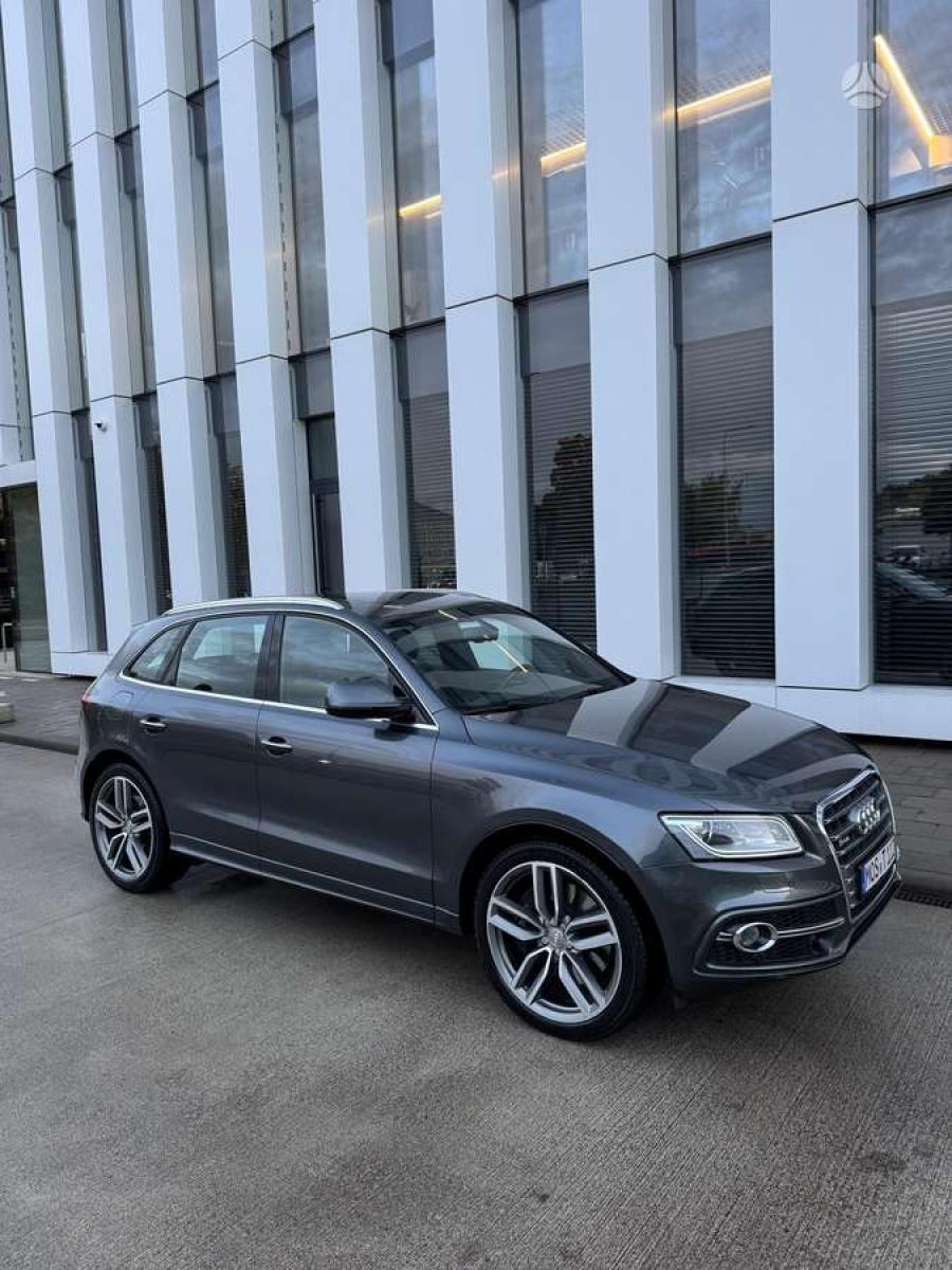 Blue Audi SQ5 2017 in Vilnius, with an engine capacity of 3.00 L and mileage of 230 thousand km for 17250 €, photo 2 on AUTOMOTO.COM.LV