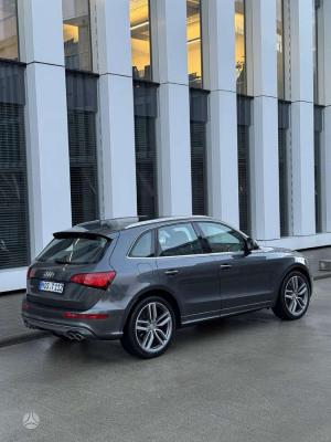 Blue Audi SQ5 2017 in Vilnius, with an engine capacity of 3.00 L and mileage of 230 thousand km for 17250 €, photo 10 on AUTOMOTO.COM.LV