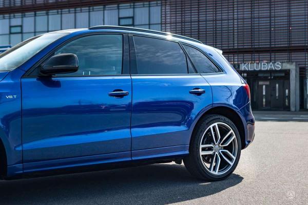 Blue Audi SQ5 2017 in Klaipeda, with an engine capacity of 3.00 L and mileage of 96 thousand km for 16999 €, photo 8 on AUTOMOTO.COM.LV