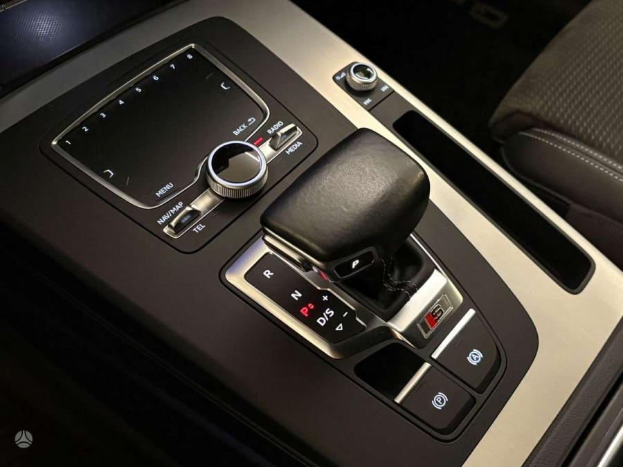 Blue Audi SQ5 2017 in Marijampole, with an engine capacity of 3.00 L and mileage of 218 thousand km for 22999 €, photo 16 on AUTOMOTO.COM.LV