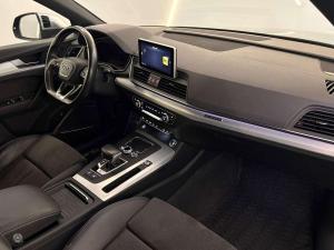 Blue Audi SQ5 2017 in Marijampole, with an engine capacity of 3.00 L and mileage of 218 thousand km for 22999 €, photo 22 on AUTOMOTO.COM.LV