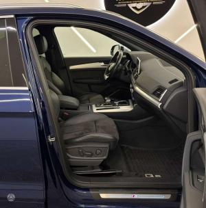 Blue Audi SQ5 2017 in Marijampole, with an engine capacity of 3.00 L and mileage of 218 thousand km for 22999 €, photo 25 on AUTOMOTO.COM.LV