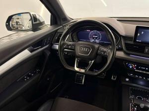 Blue Audi SQ5 2017 in Marijampole, with an engine capacity of 3.00 L and mileage of 218 thousand km for 22999 €, photo 28 on AUTOMOTO.COM.LV